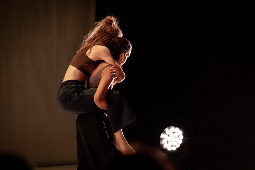 AM I TWO? | Vasundhara Srivastava, Hannah Heyde | ACUD-Theater